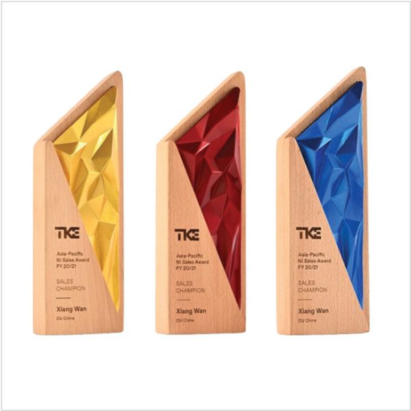 M0019 Wooden Trophy - Trophies & Plaque Awards